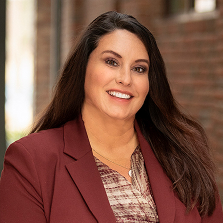 Julie Bell | Leadership | Roush